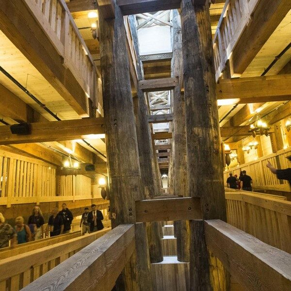 ¿Cuántos centímetros tiene un codo?